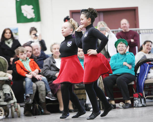 Fitzpatrick Academy of Irish Dance paints Whitestone green – QNS.com