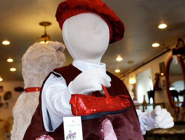 Sir Lance’s Lot weaves magic in Rego Park – QNS