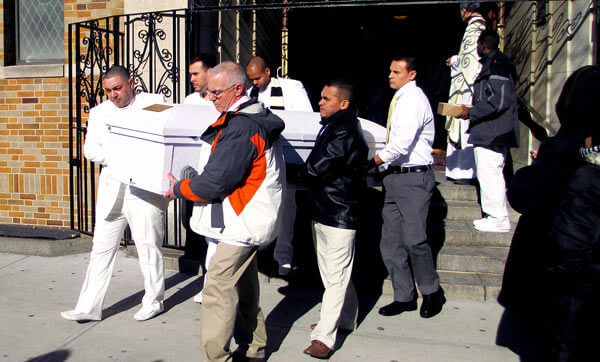 Boy’s funeral draws crowd of thousands – QNS