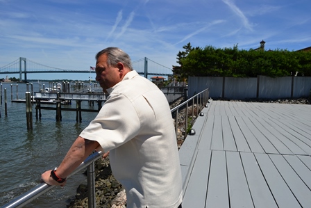 Beechhurst neighbors fighting state agency to keep seawalls that ...