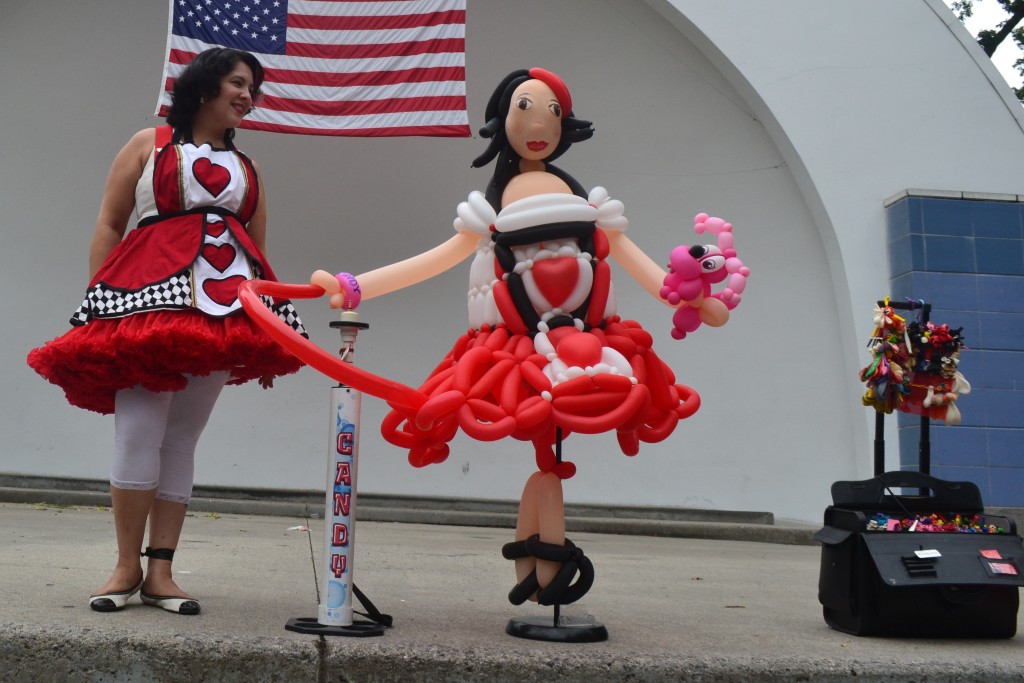 Glendale balloon artist hits a healthy 500K views on YouTube – QNS.com