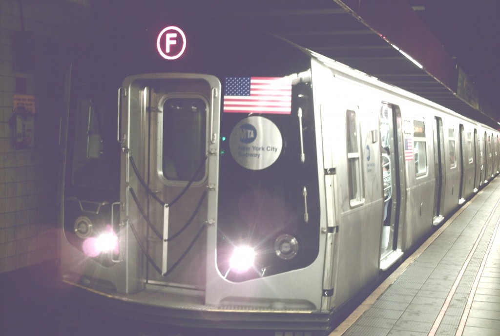 Giant drill nearly pierces F train in Queens – QNS.com