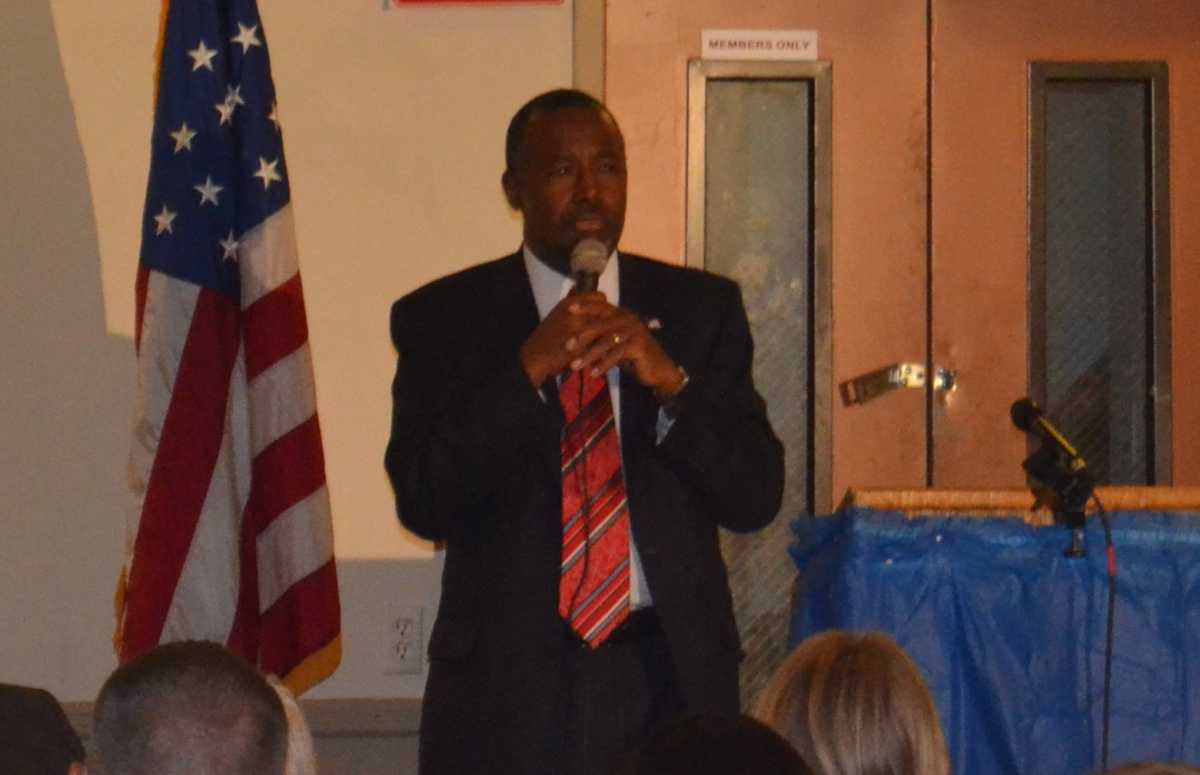 Ben Carson stumps for Republican presidential votes in Forest Hills – QNS