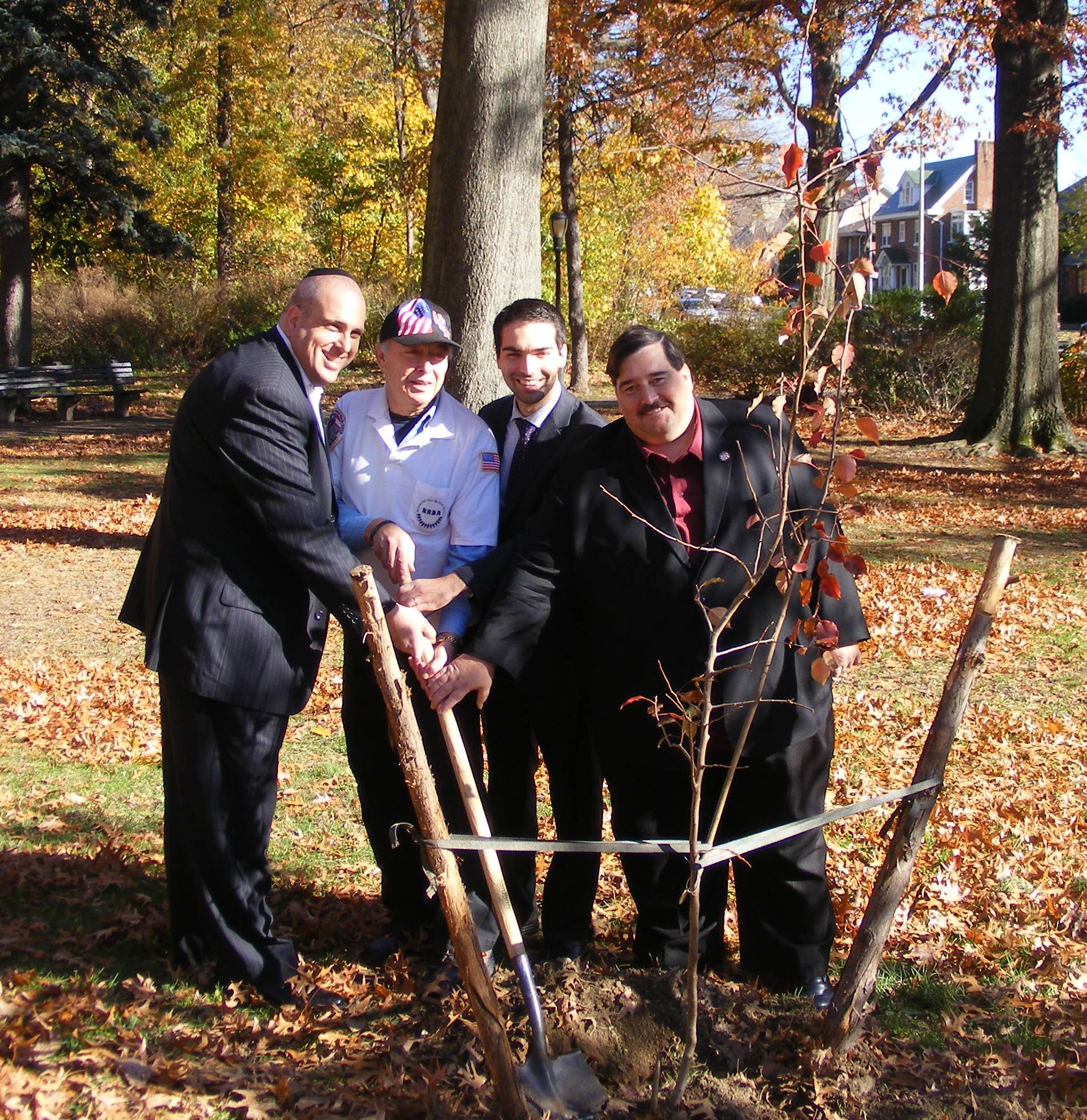 9/11 ‘Survivor Tree’ planted in Forest Park – QNS