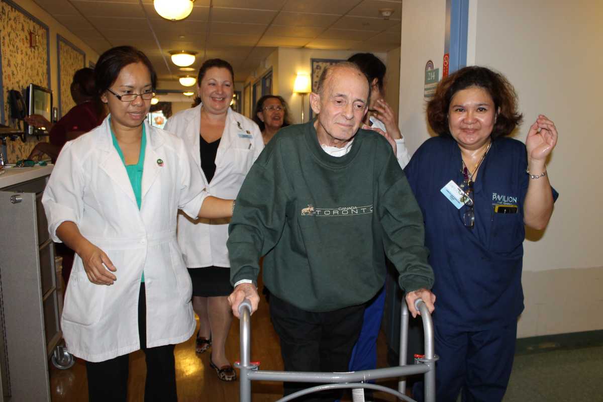 Patient in Flushing rehab center makes incredible recovery – QNS
