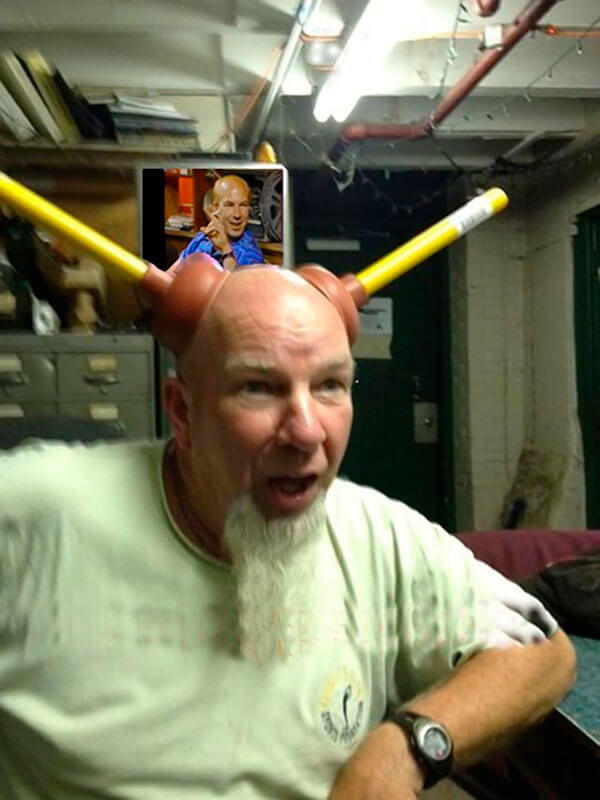 Bill Popp plays cool sounds for warm evenings – QNS.com