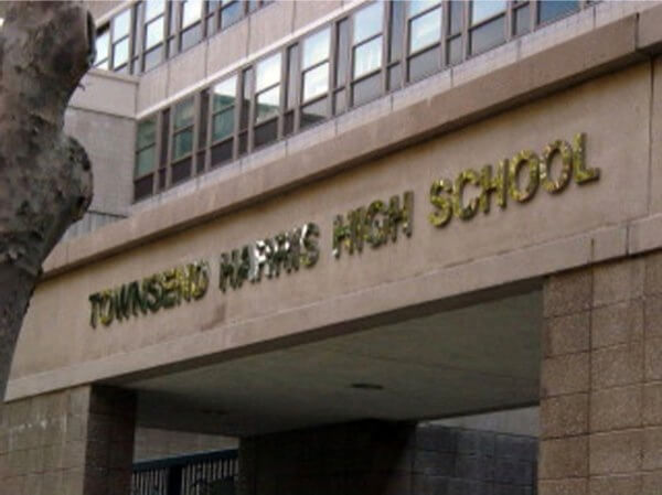 Townsend Harris students protest temp principal – QNS