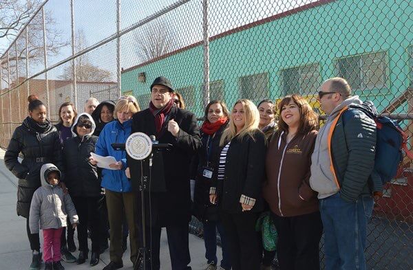 Officials announce removal of classroom trailers at PS 151 in Woodside ...