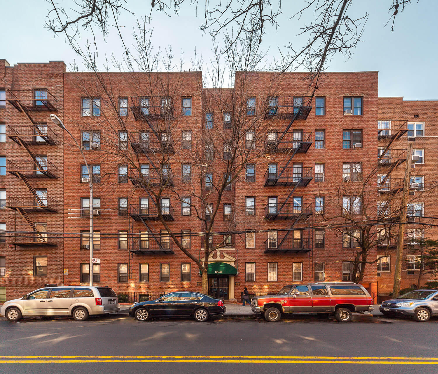 Six-story residential building in Flushing sells for over $14M – QNS