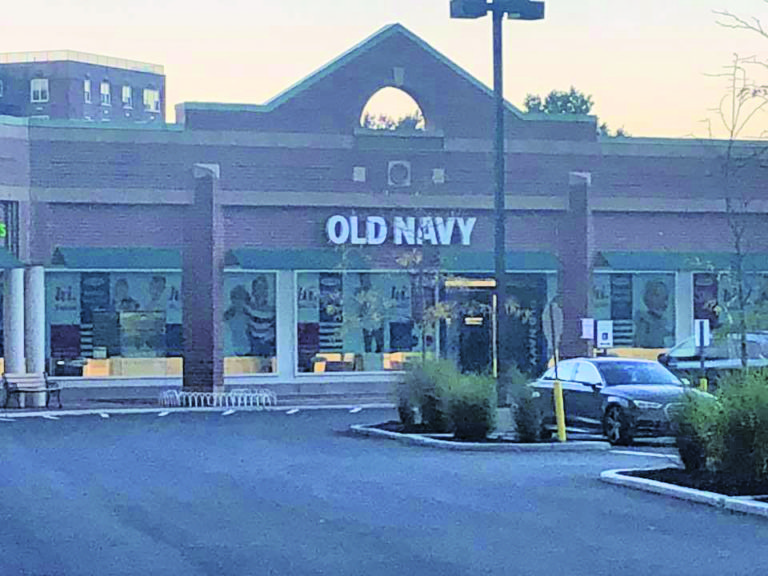 Opening day approaching for new Old Navy store at Bay Terrace Shopping ...