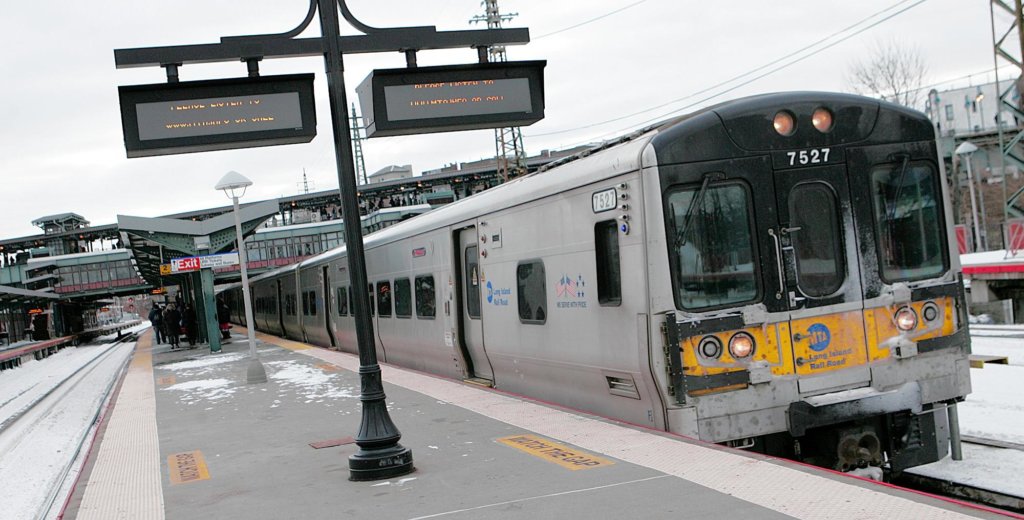 LIRR makes changes in the fine print along with fare hike – QNS.com