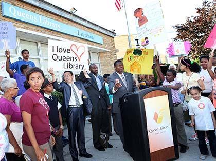 Sanders slams planned library cuts – QNS