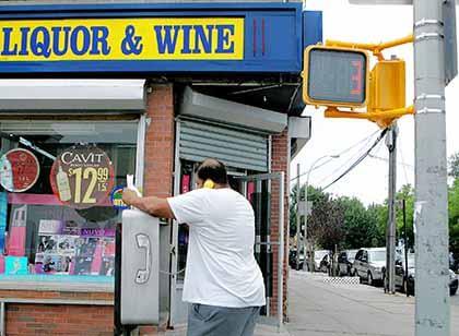 Forest Hills crosswalks get safety clocks – QNS
