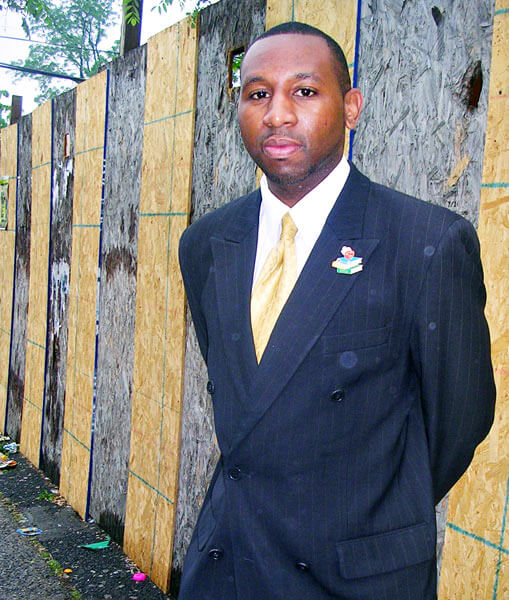 Richards plans to replace Sanders – QNS