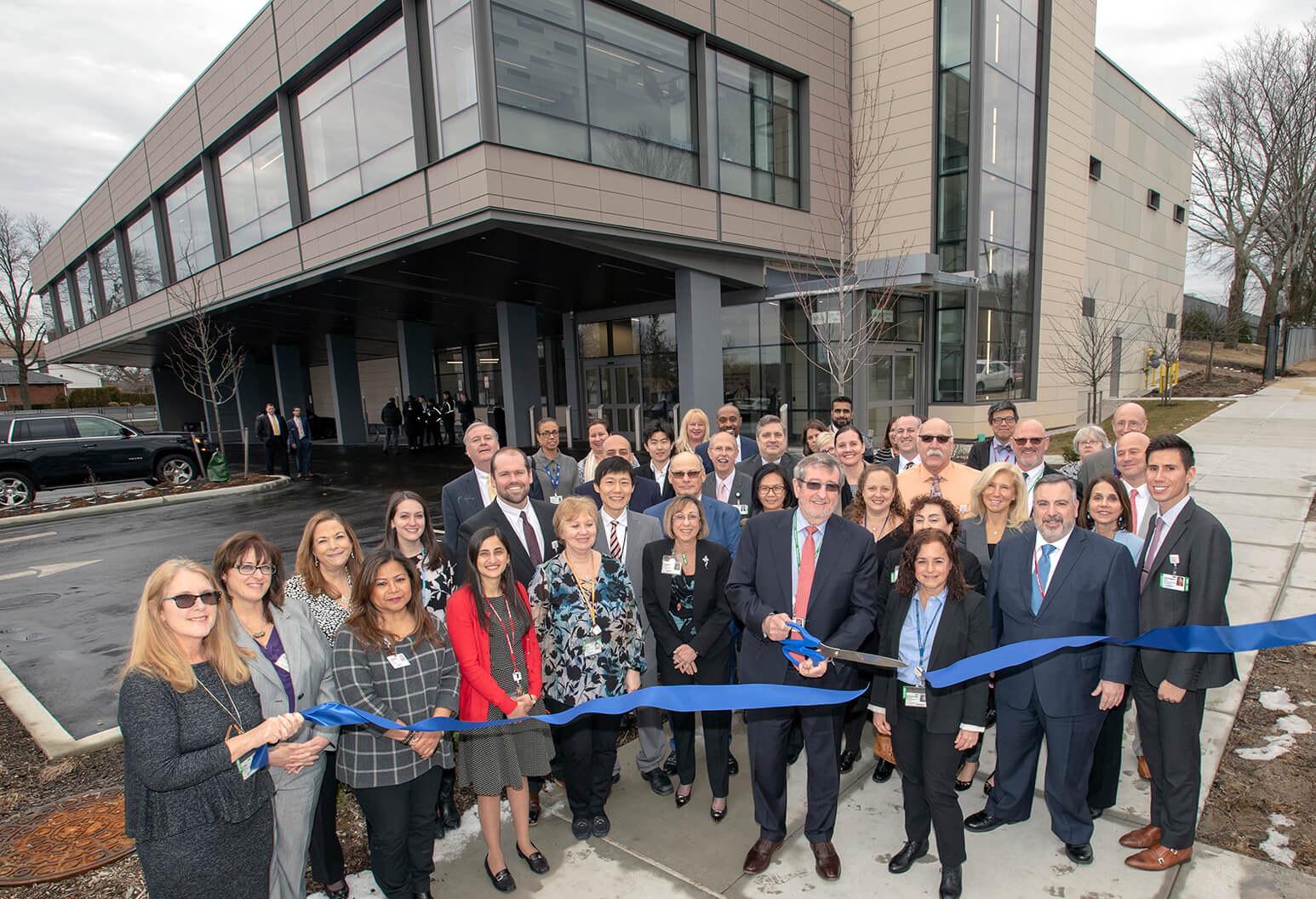 Nation’s largest nonprofit, hospital-operated laboratory opens in ...