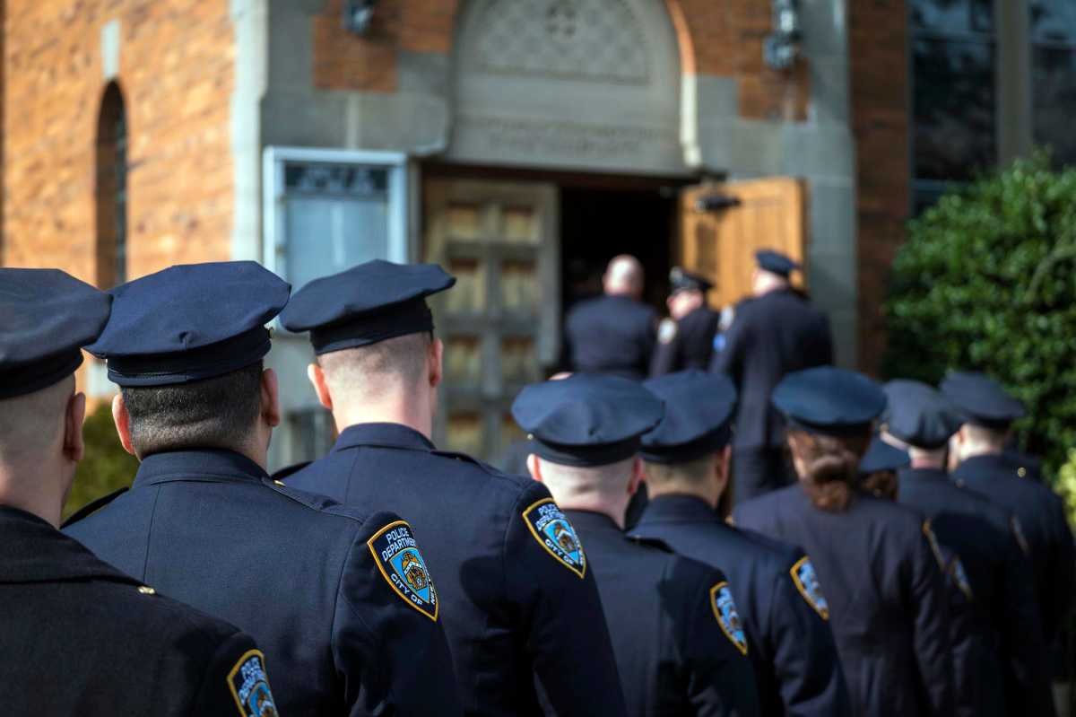 Det. Brian Simonsen, killed by friendly fire a year ago, honored at ...