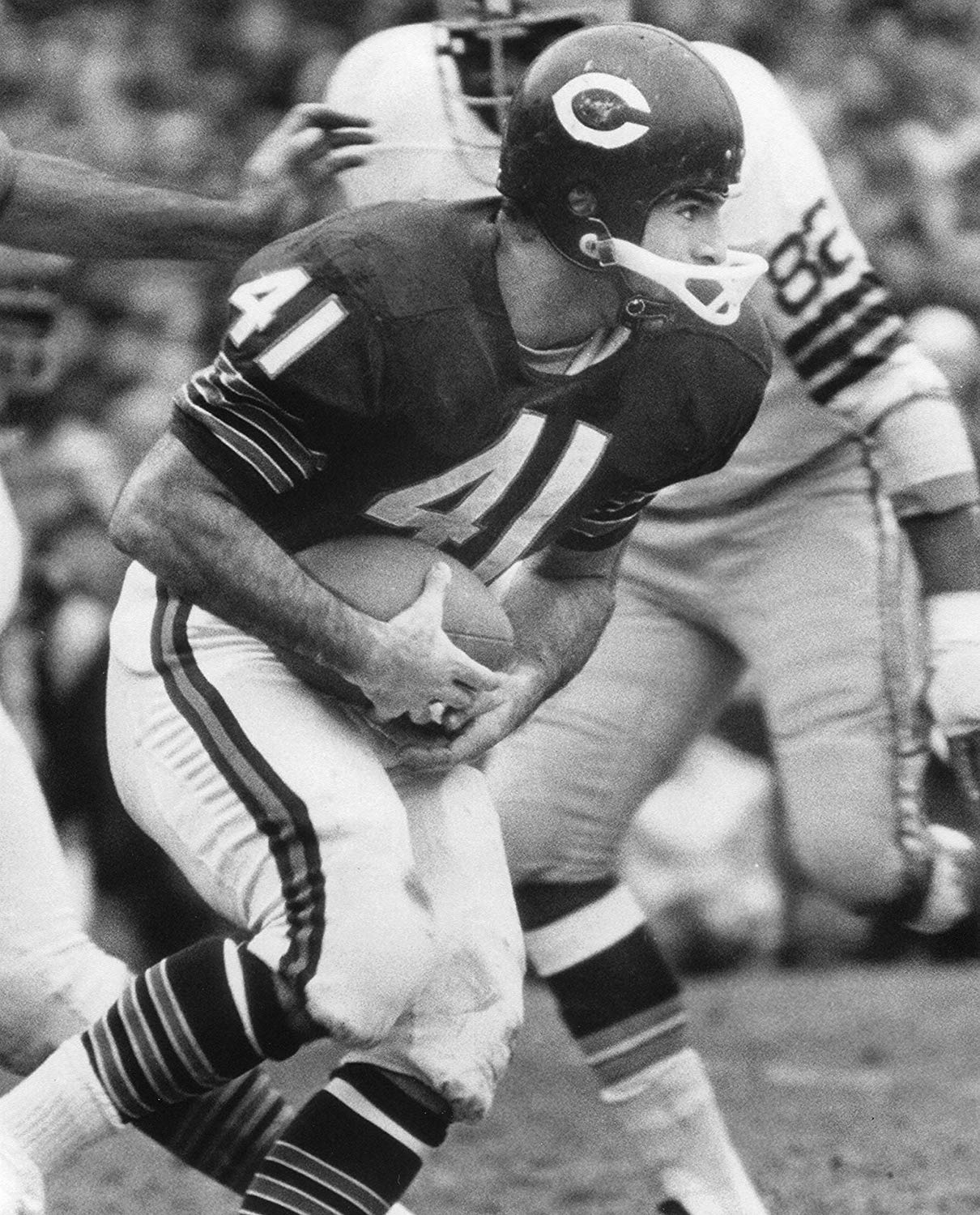 The courageous story of the late Brian Piccolo, who has a Far Rockaway ...