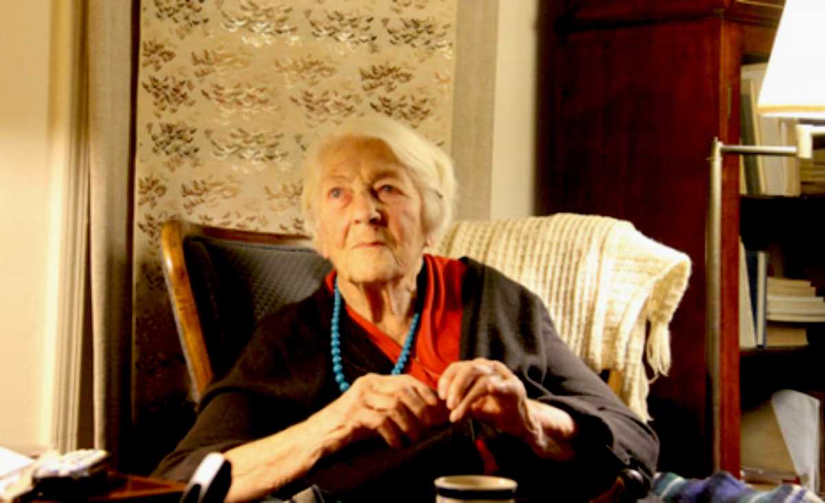 Holocaust Remembrance Day vigil held at Elmhurst’s Janta House – QNS