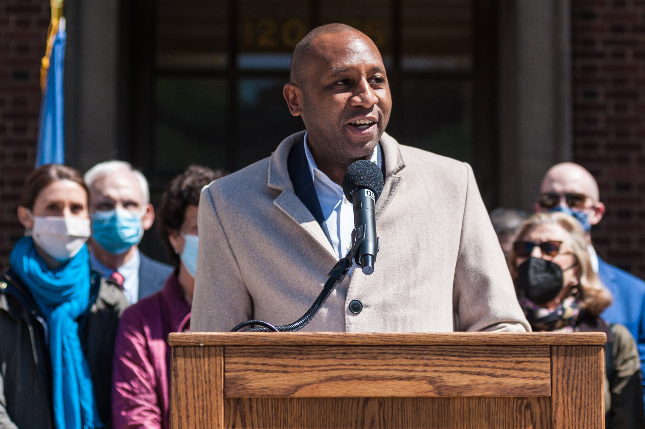 Queens borough president releases community board demographics report – QNS