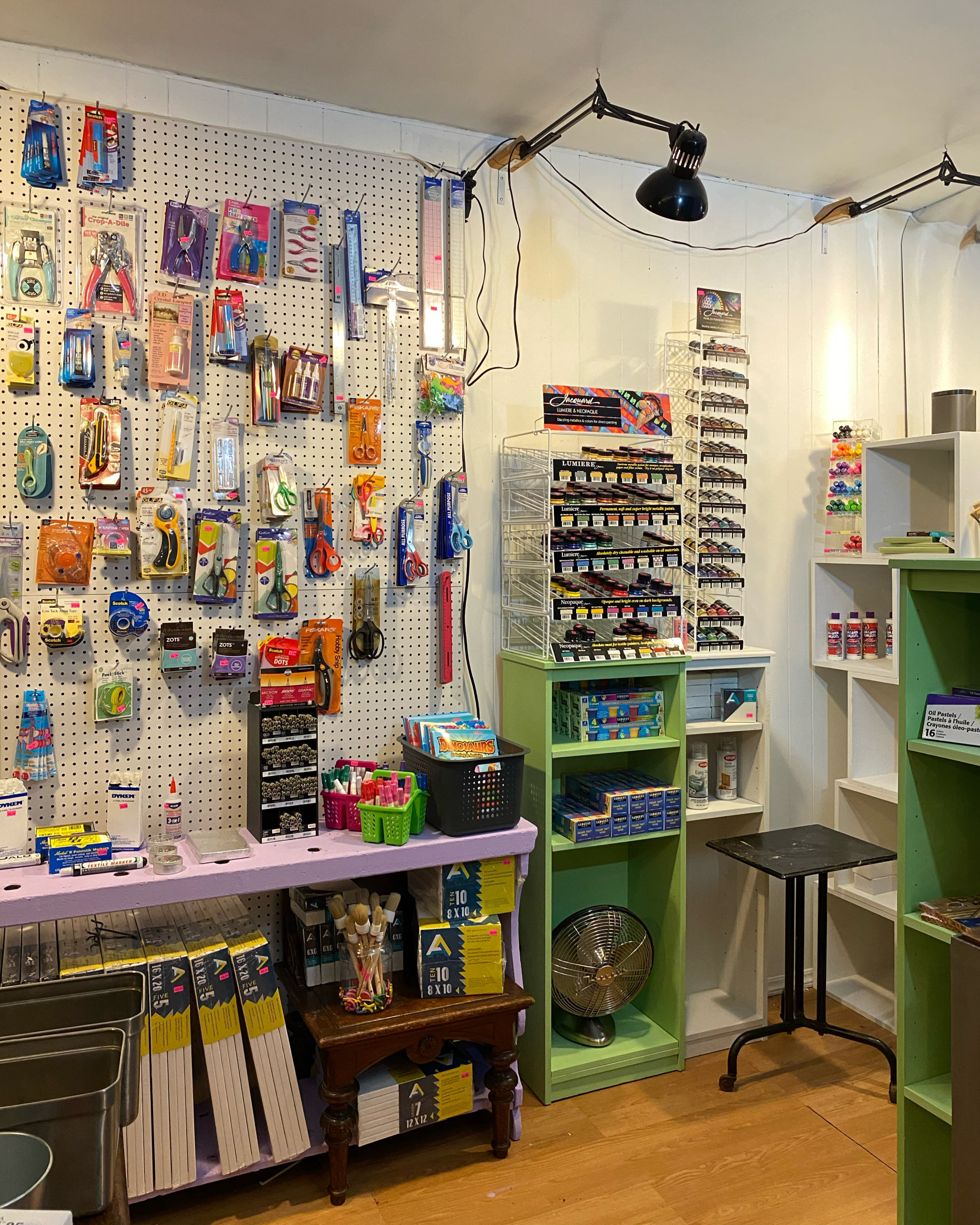 New arts shop opens on Catalpa Avenue in Ridgewood – QNS.com