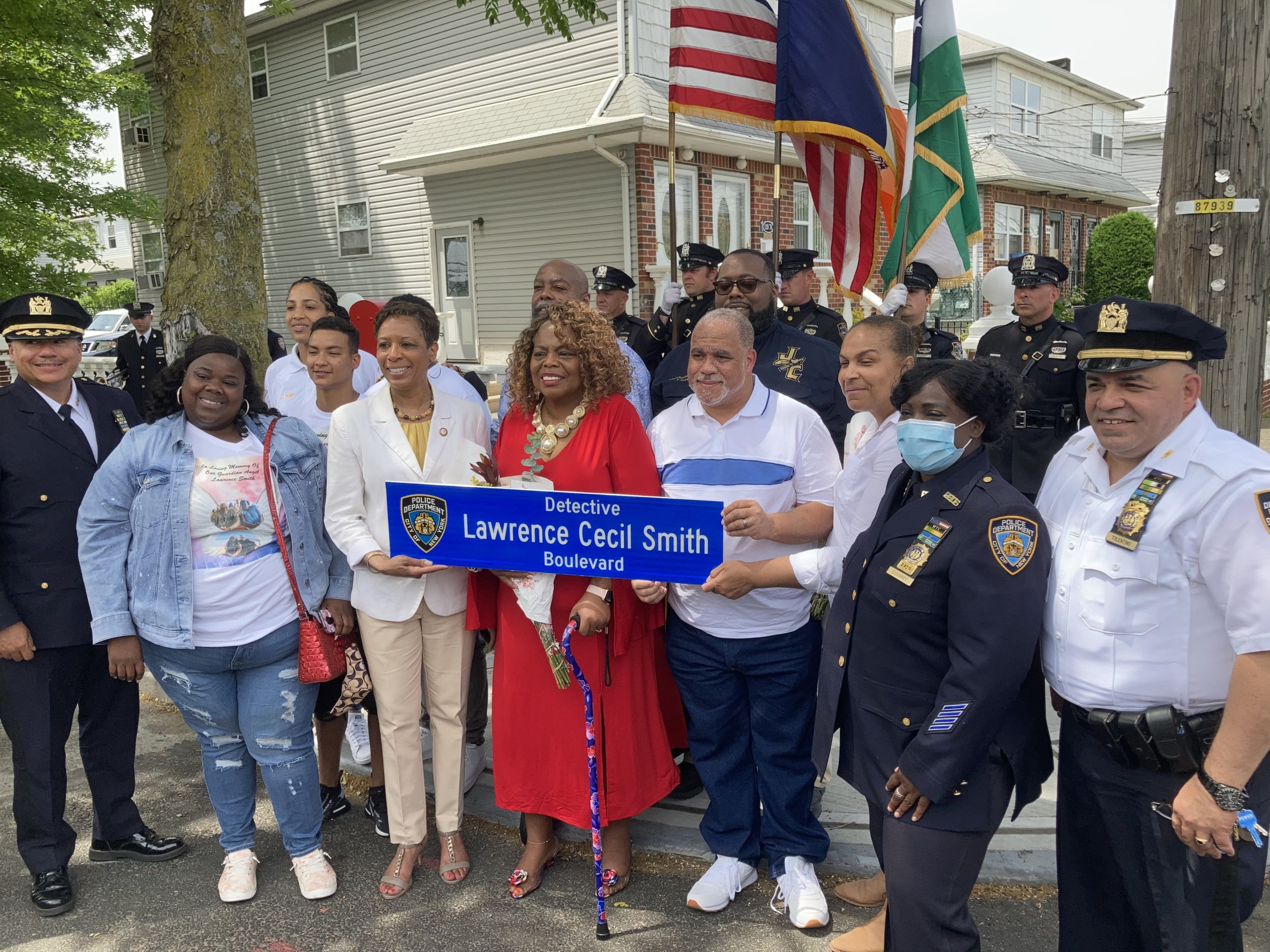 Southeast Queens honors ‘legendary’ detective with street co-naming ...