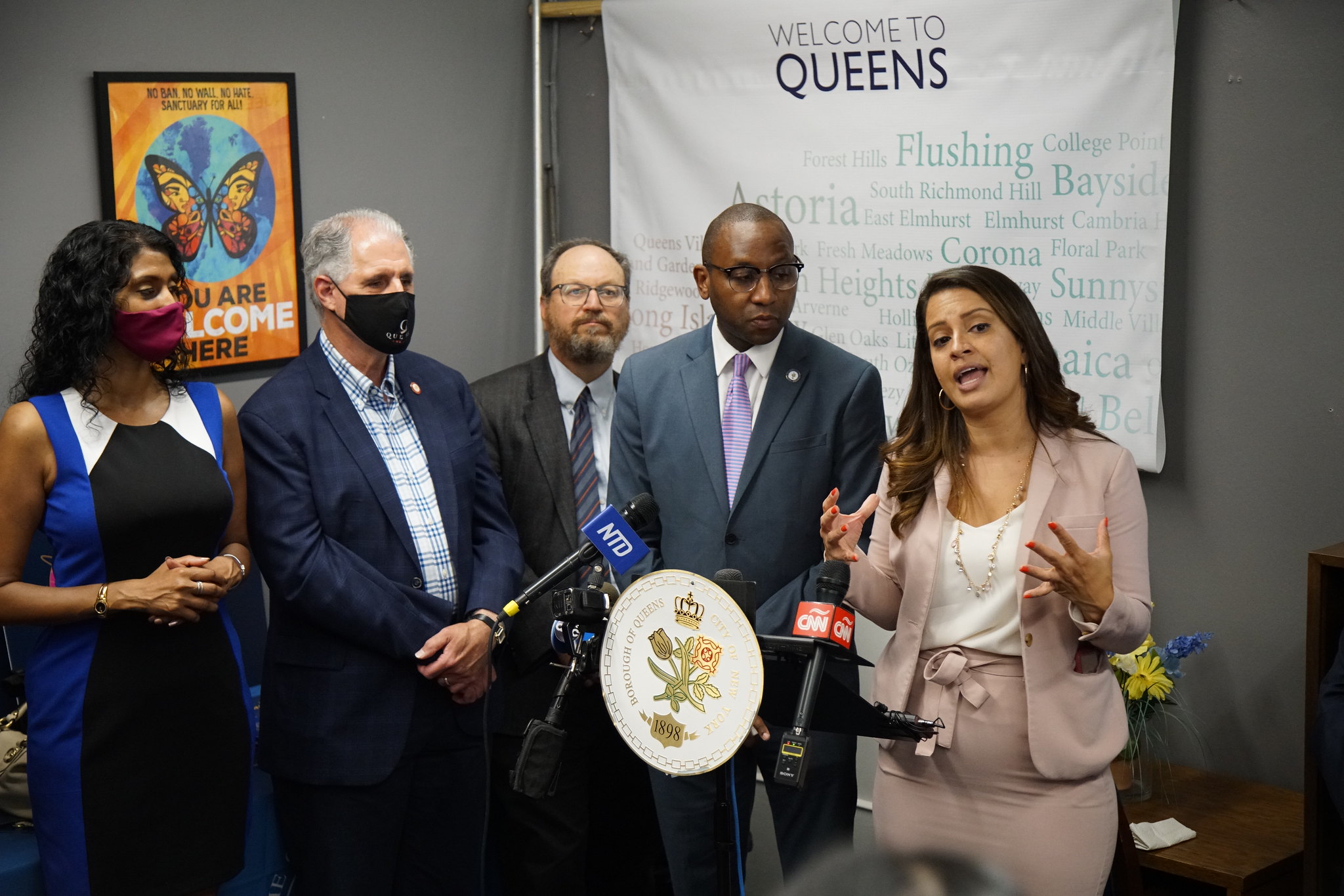 Richards celebrates opening of new Immigrant Welcome Center at Queens ...