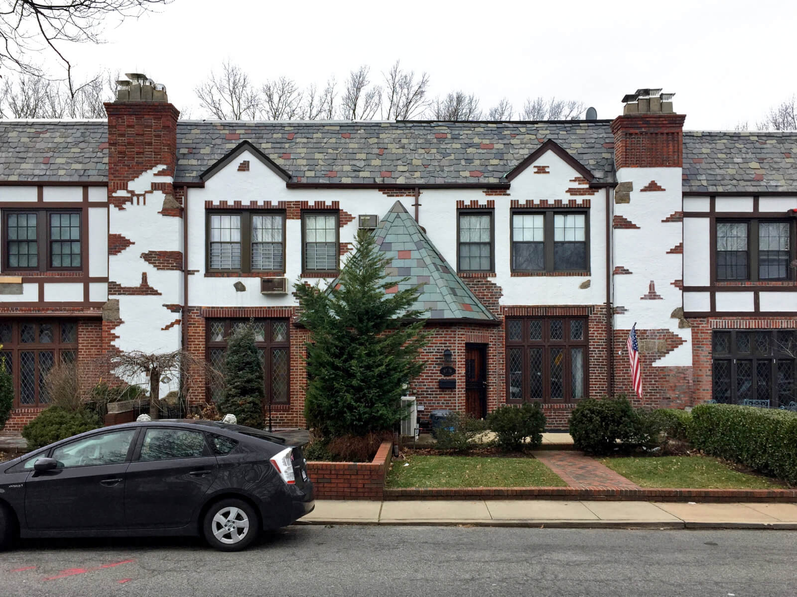 ‘All the Queens Houses’: Woodside architect’s book captures borough’s ...