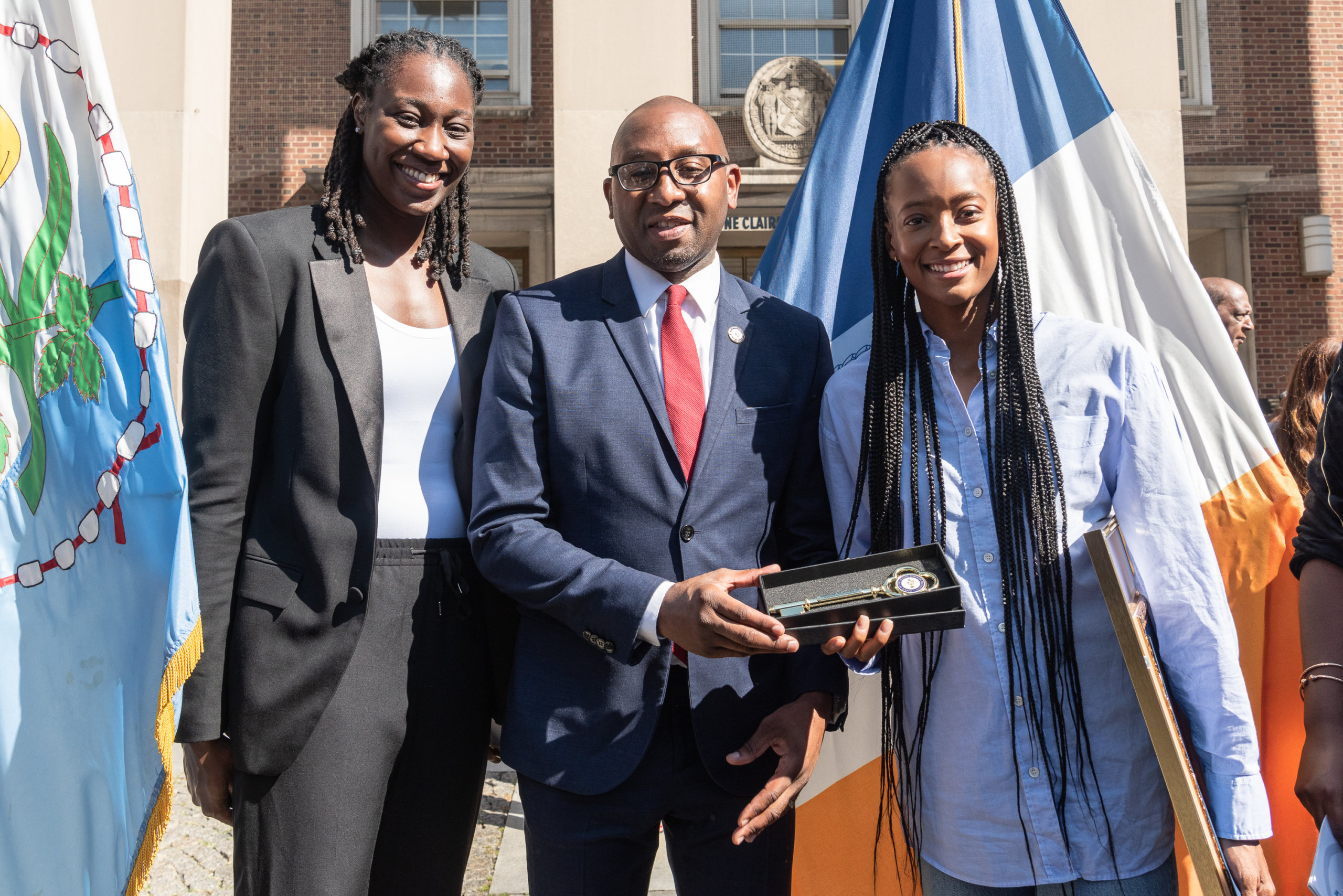 Queens borough president honors borough’s very own Olympic gold ...