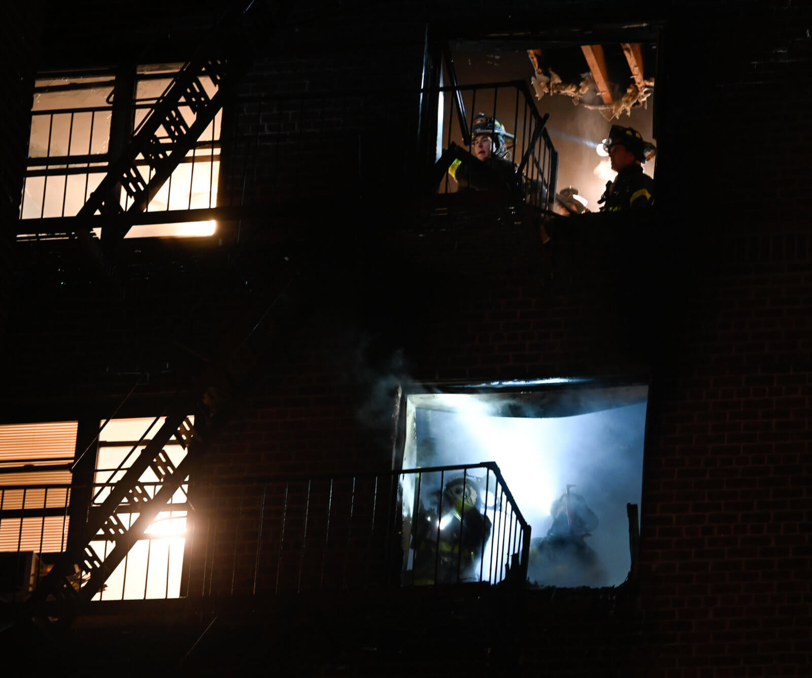 FDNY battles early morning apartment fire in Flushing – QNS.com