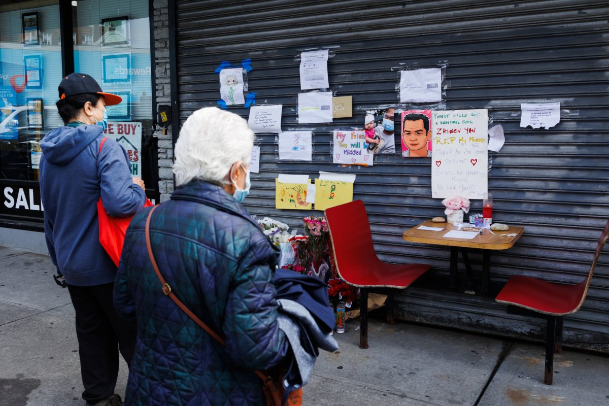 Forest Hills residents demand justice in fatal shooting of Zhiwen Yan – QNS