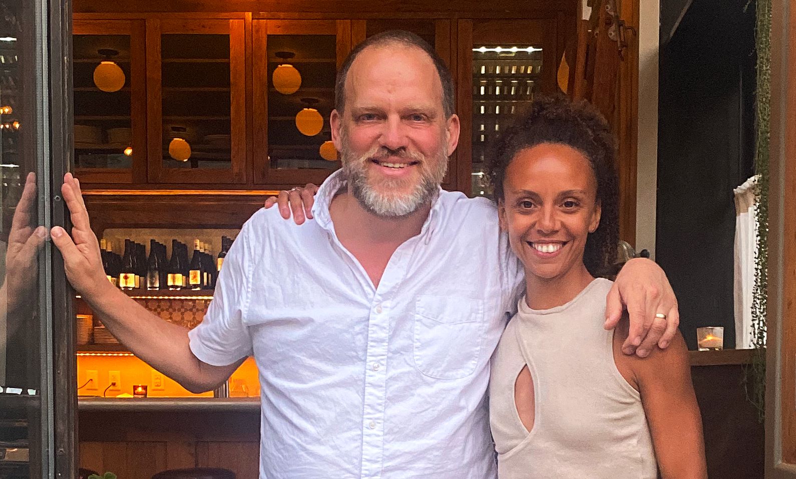 New wine bar opens in Ridgewood with goal of bringing people together – QNS