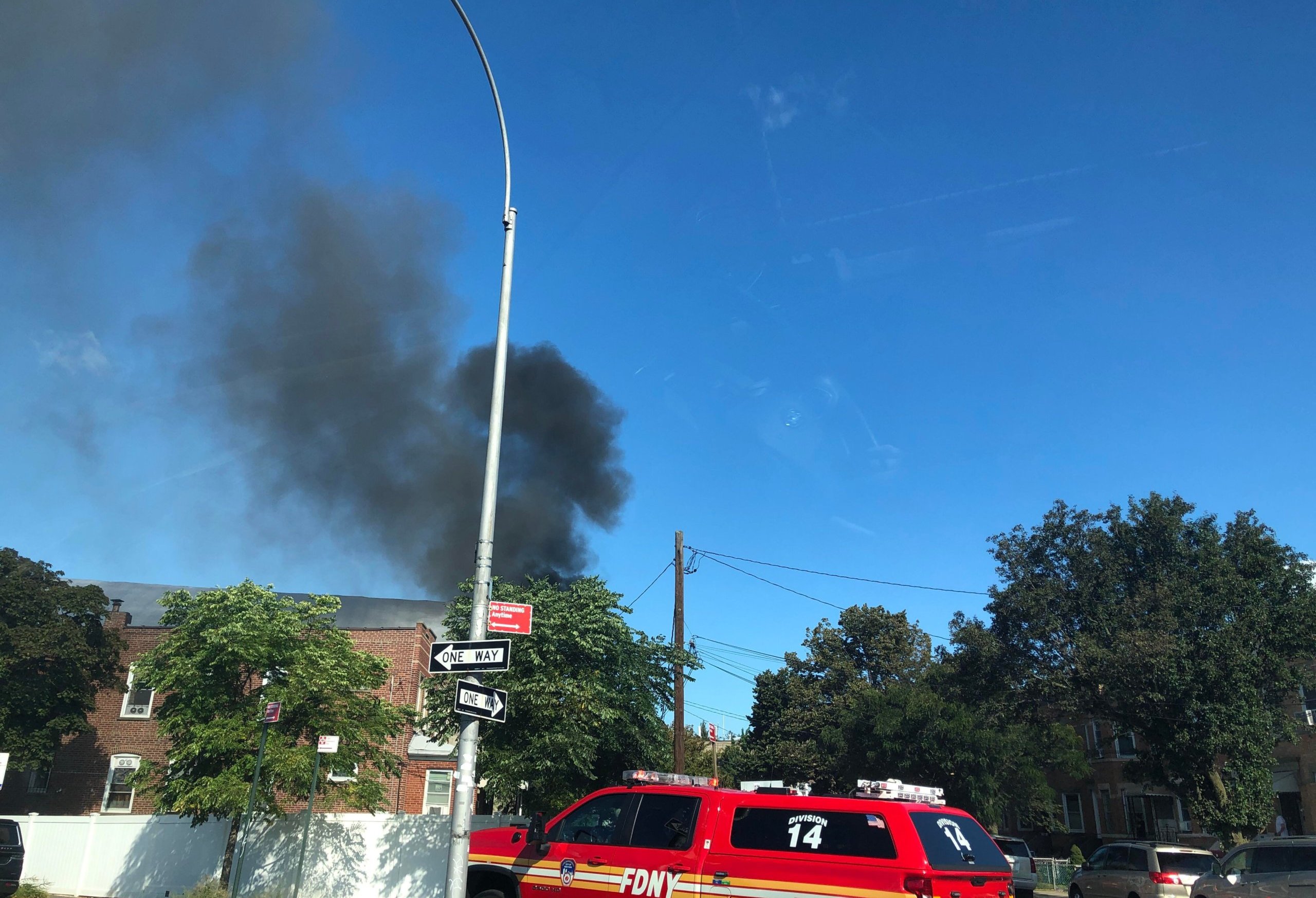 FDNY investigating cause of fire on Grand Avenue in Maspeth – QNS