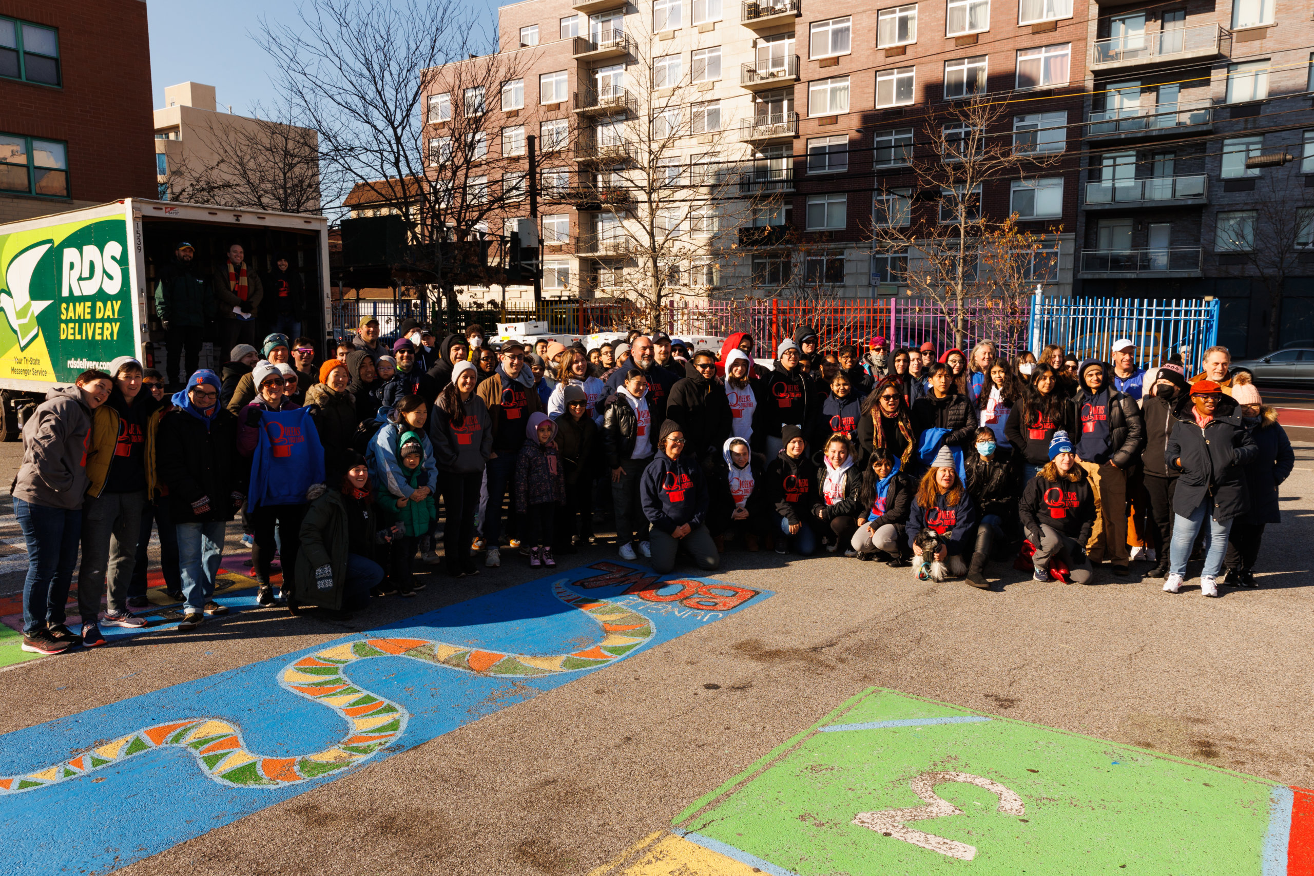 PHOTOS: Queens Together delivers 1,000 turkeys to families in need – QNS