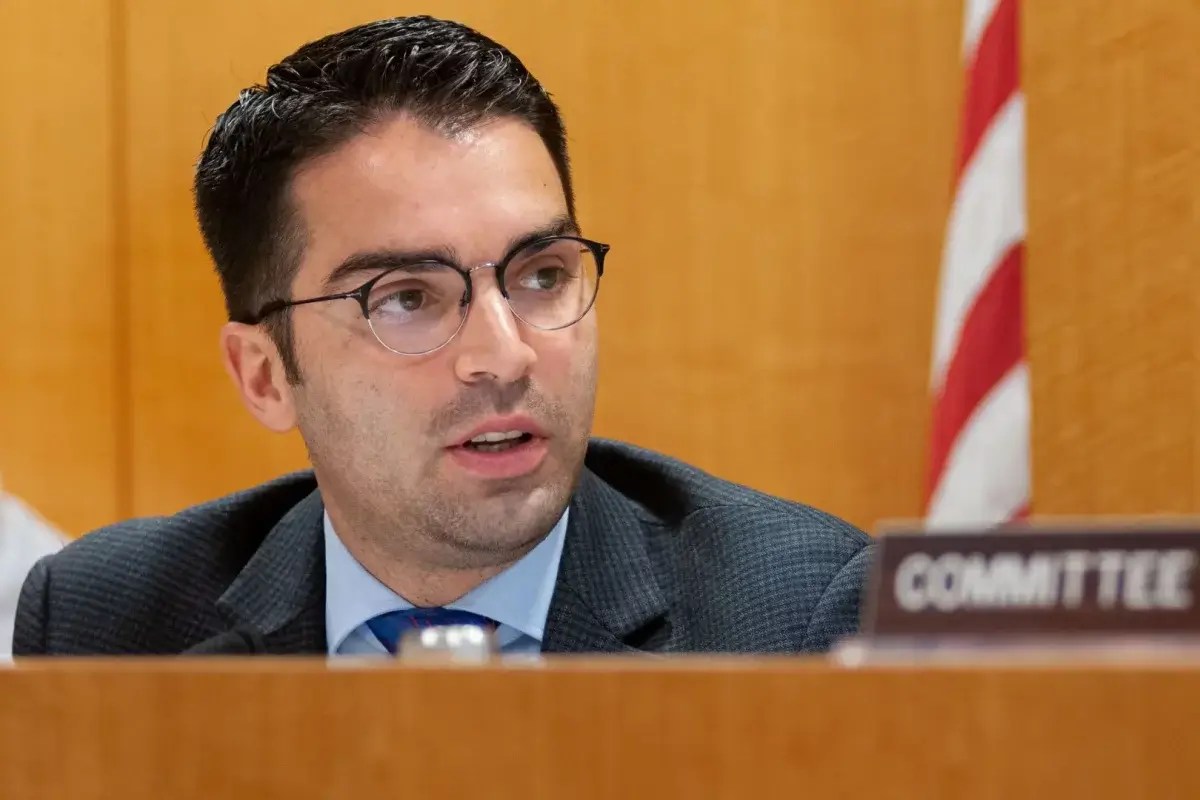 Resigned Buildings Chief Eric Ulrich Gave Council Job to Co-Owner of ...