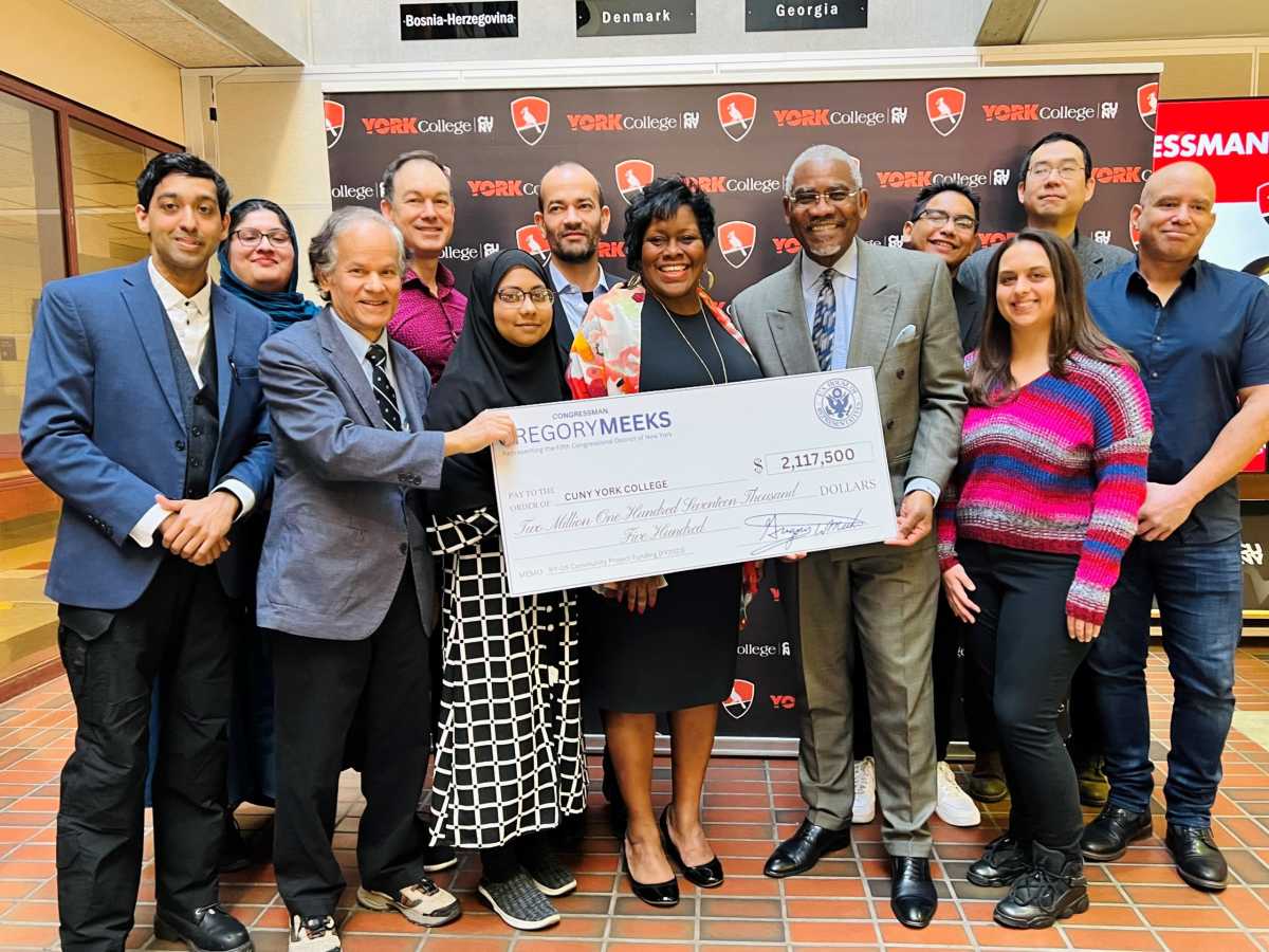 Congressman Meeks presents $2.1 million in federal funding to York ...