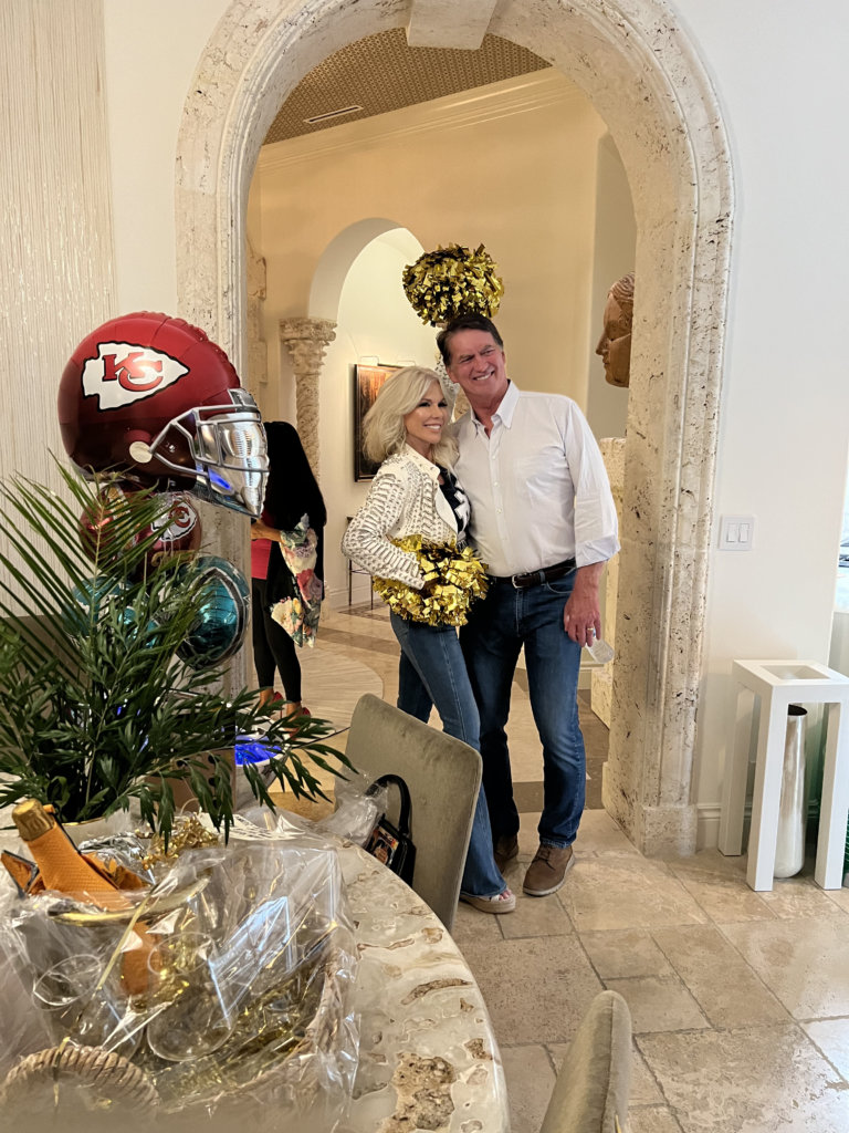 Victoria’s Secrets: New and old friends found – QNS.com