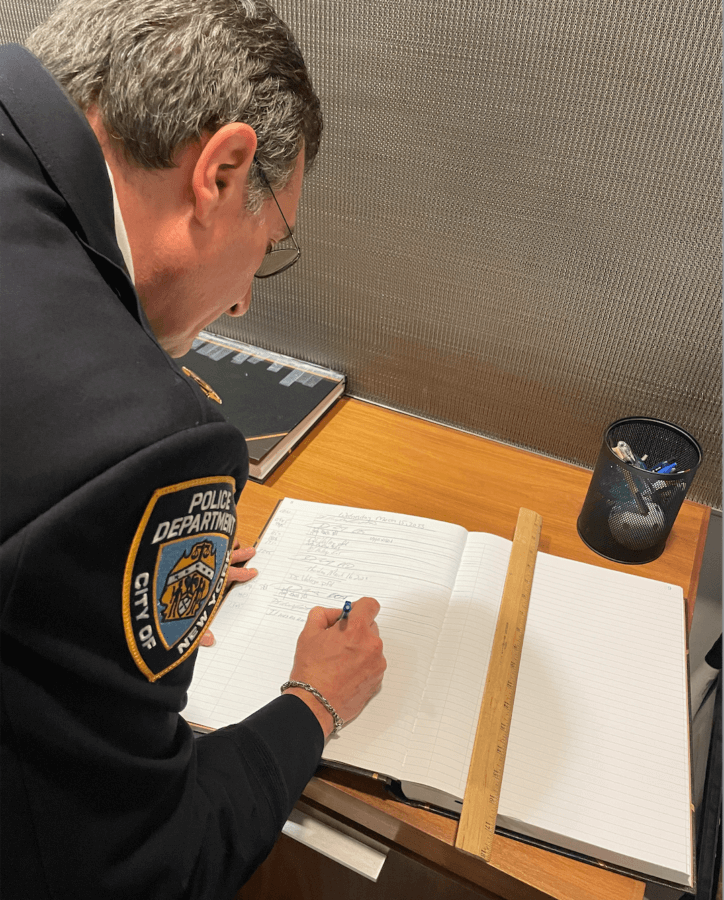 NYPD’s 107th Precinct commanding officer celebrates retirement with ...