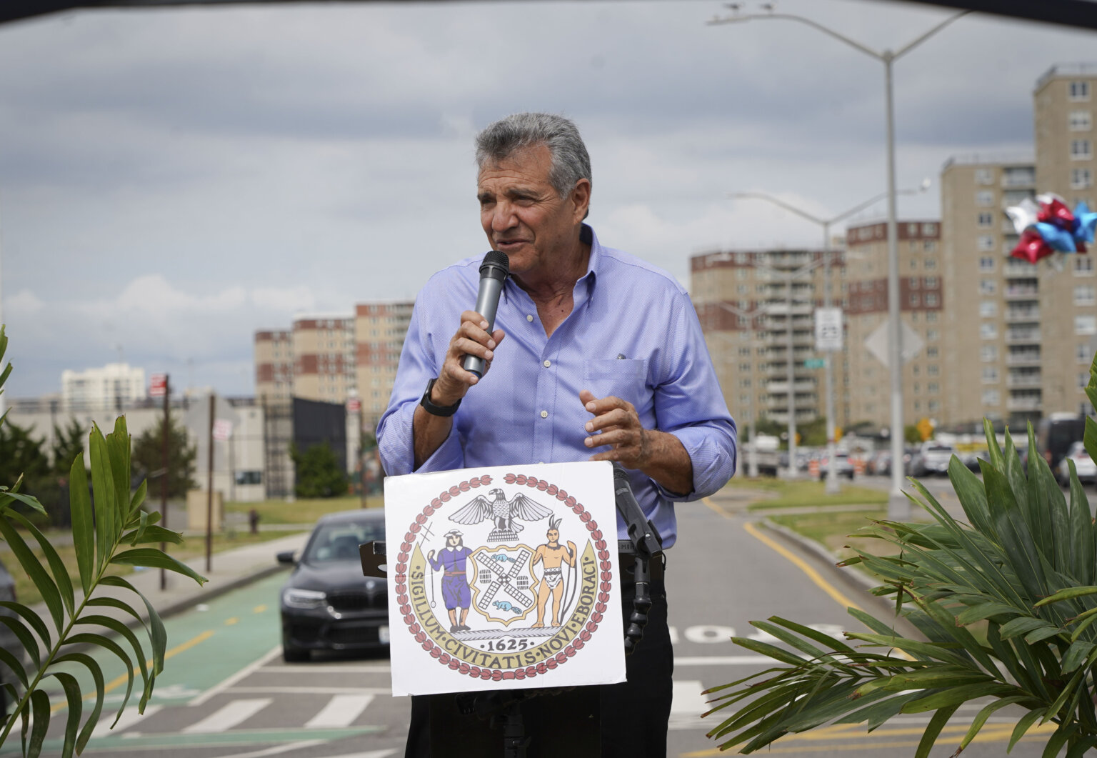 ‘A true visionary’: Street co-naming honors late founder of Arverne By ...