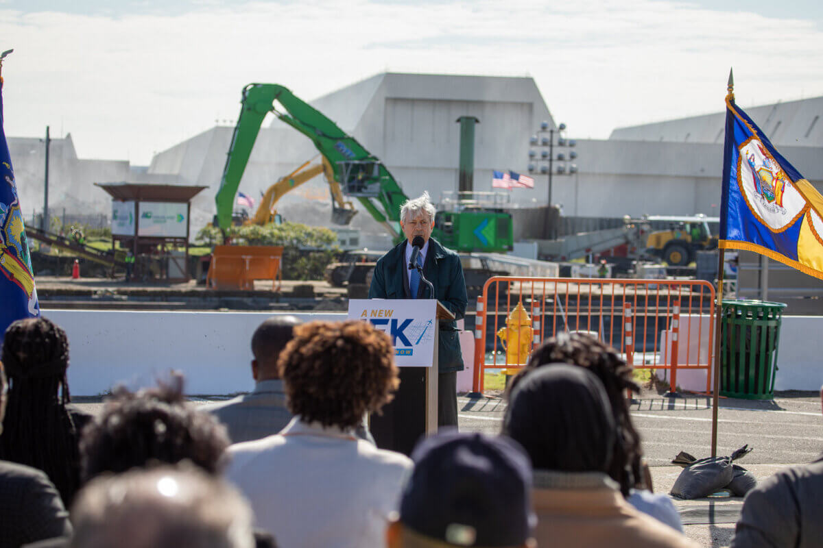 New construction support facility opens at JFK Airport in effort to ...