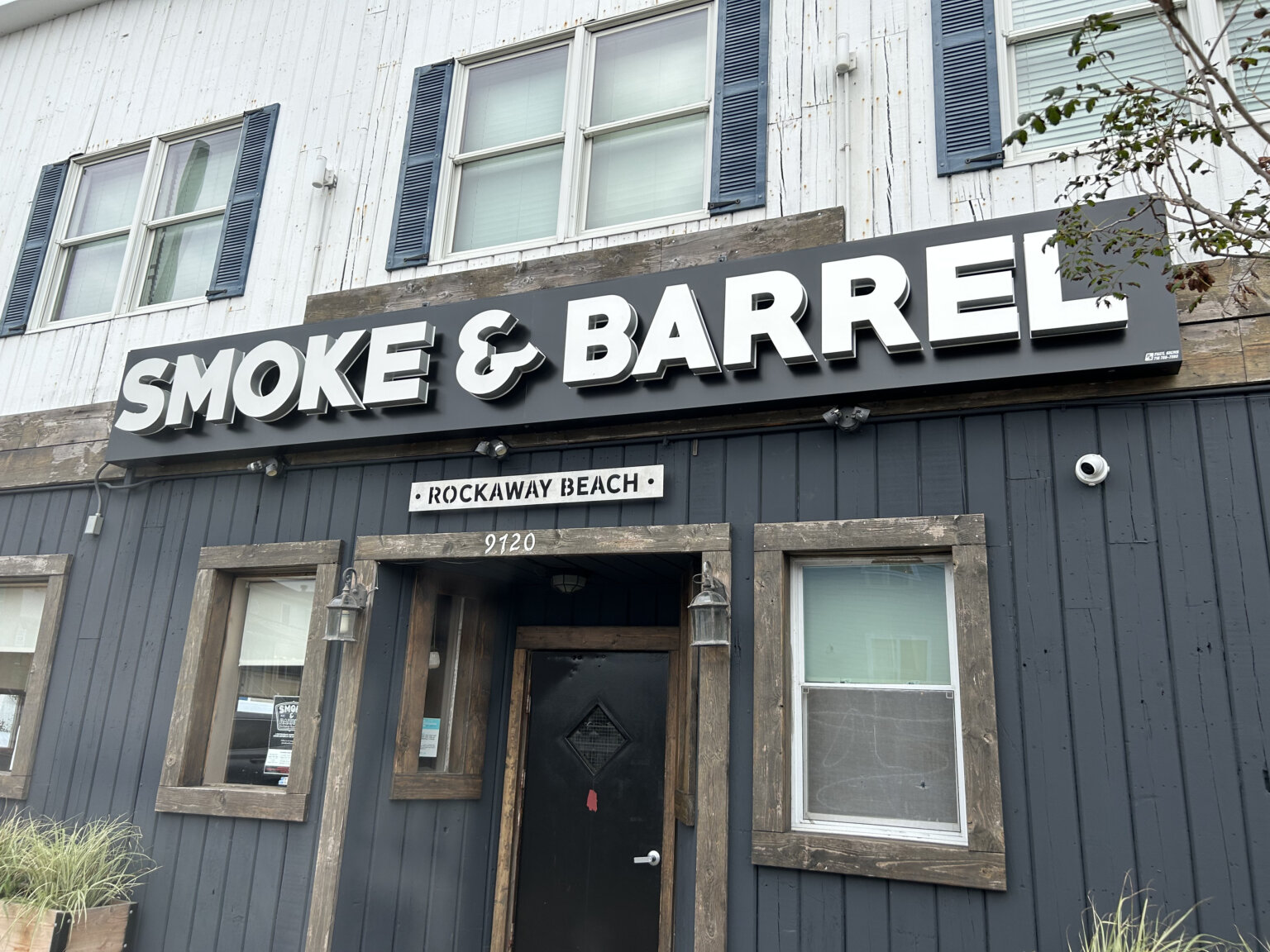 Smoke & Barrel in Rockaway Beach captures ‘Queens Best Barbecue’ title ...