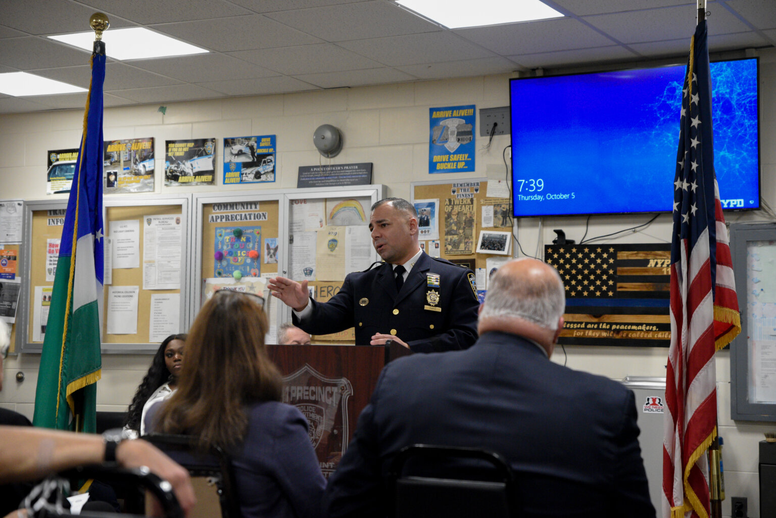NYPD’s 111th Precinct touts reduced crime, DA promotes retail theft ...