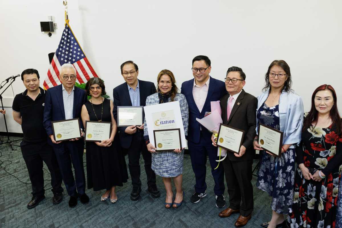 Assemblymember Ron Kim honors AAPI leaders in Flushing, emphasizing ...