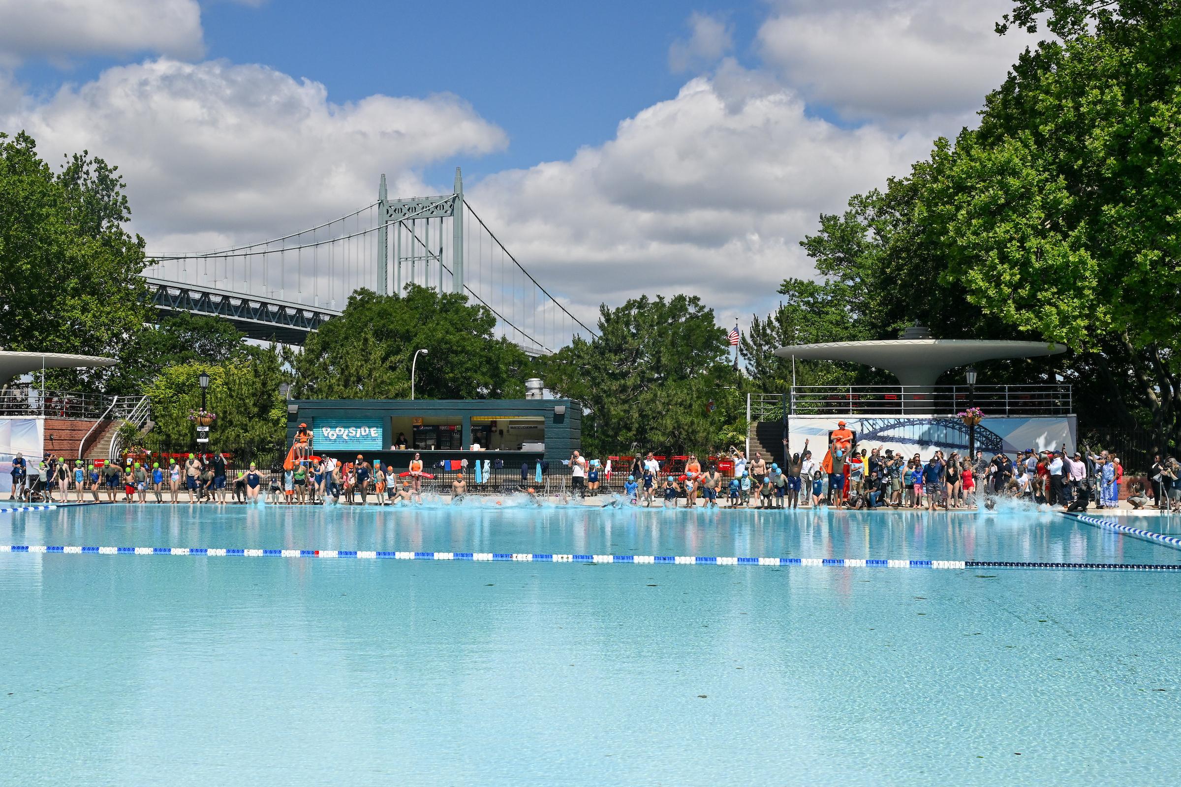 Queens public pools reopen Friday as city dives into summer season – QNS