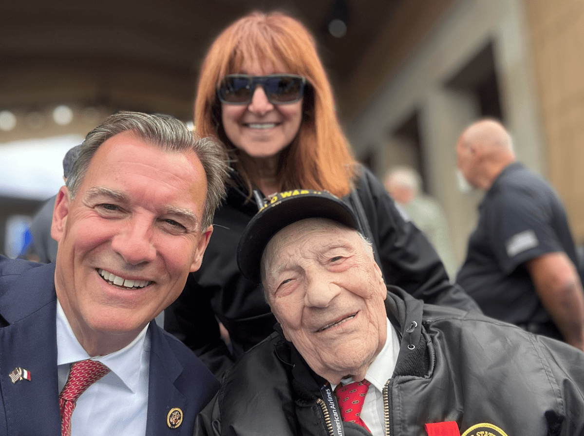 Congressman Suozzi joins delegation to Normandy in commemoration of ...
