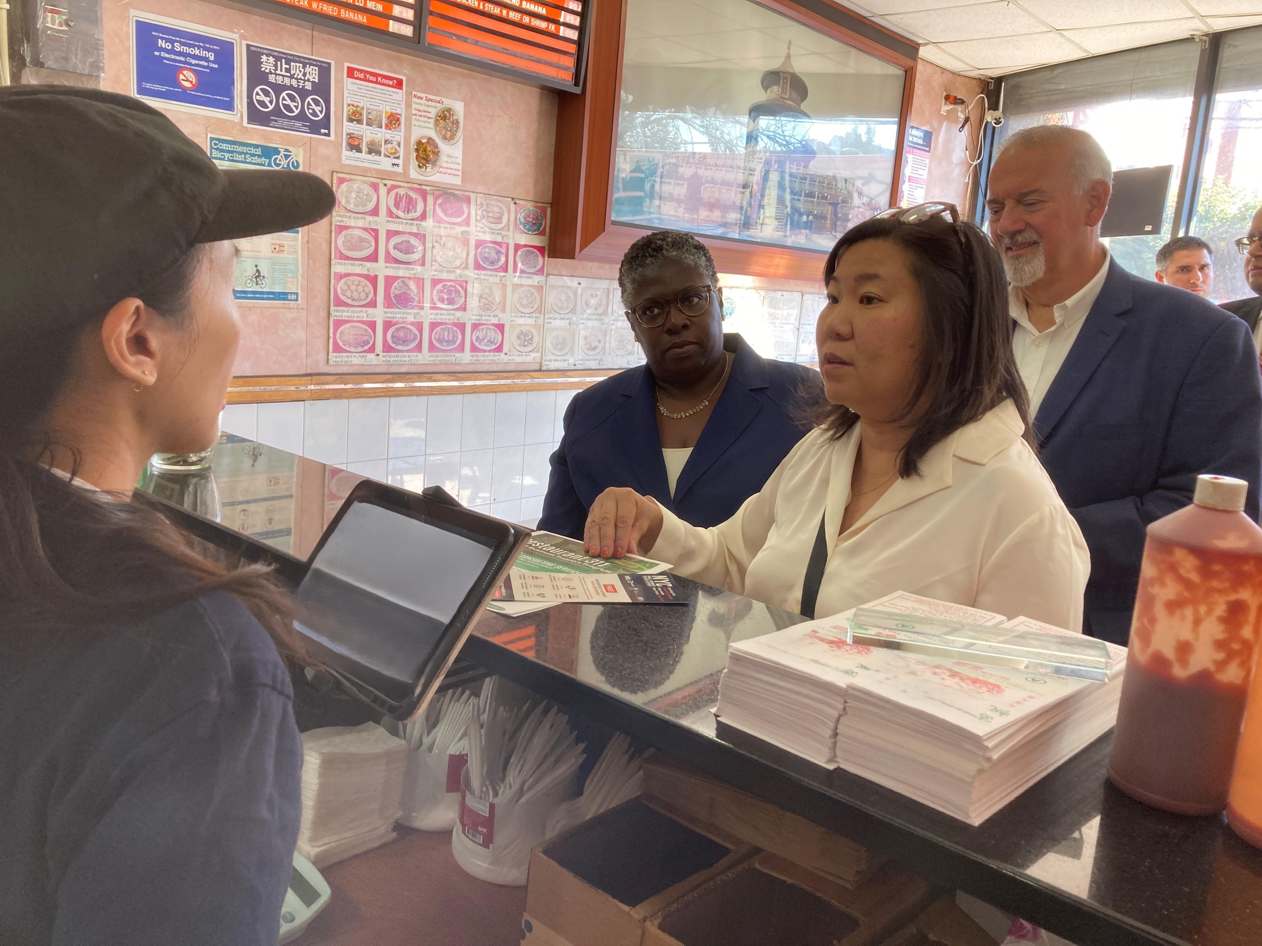 Rep. Grace Meng promotes free outdoor dining program to support ...