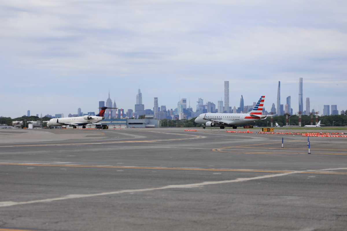 City debunks drone reports over LaGuardia after real emergency unfolds ...