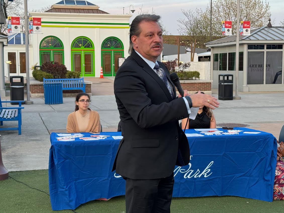 Addabbo’s annual Senior Job Fair returns May 30 in Kew Gardens; more ...