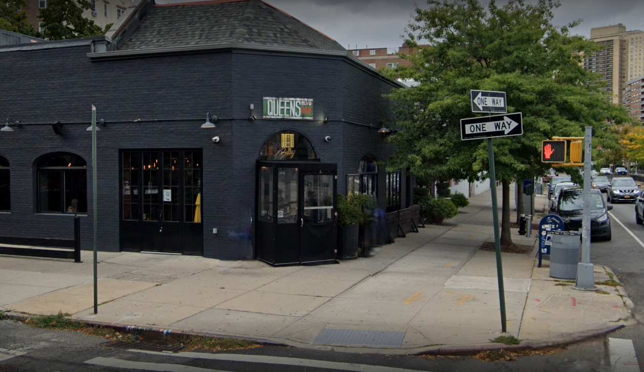 Forest Hills gastropub Queens Bully approaches 8-year milestone