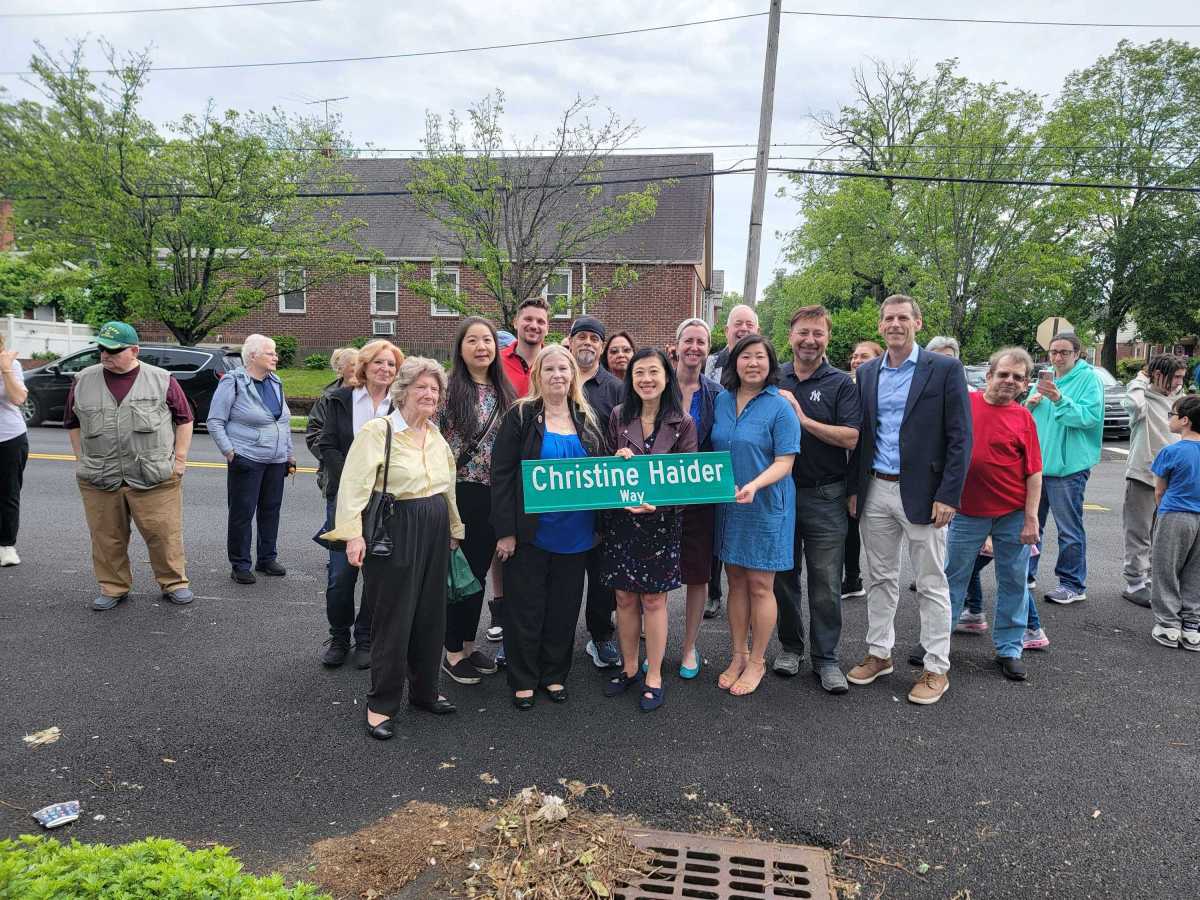 Fresh Meadows intersection renamed in honor of longtime CB11 board ...