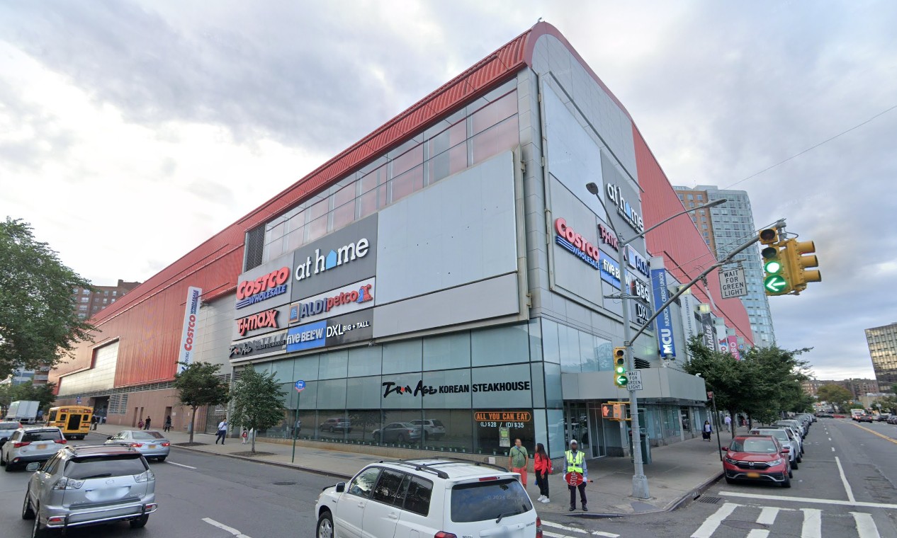 Rego Park’s At Home store to close after company files for bankruptcy – QNS